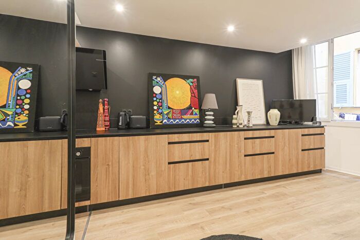 Appartement à vendre - Nice, Vieux Nice - 2 pièces - 1 chambre