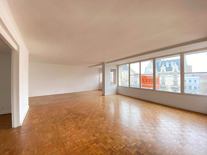 Appartement à vendre - Valenciennes - 4 pièces - 3 chambres