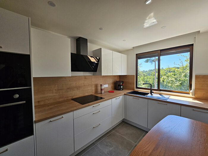 Appartement à louer - Lyon e , Saint-Rambert - 3 pièces - 2 chambres