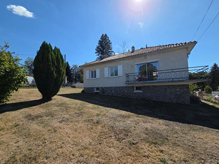 Chabanais - Maison 4 pièces à vendre