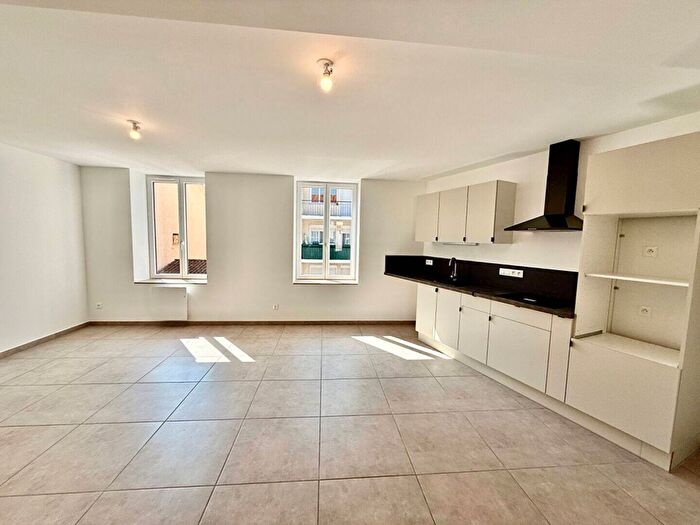 Appartement 4 pièces à louer - Thoissey