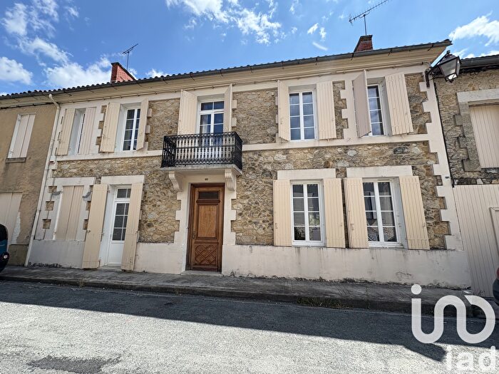 Maison à vendre - Villefranche-de-Lonchat - 9 pièces - 5 chambres