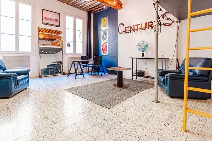 Centre Ville, Aix-en-Provence - Appartement 1 pièce à louer