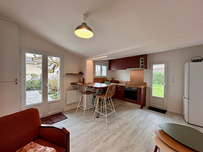 Maison à louer - Gujan-Mestras, Meyran - 3 pièces - 2 chambres