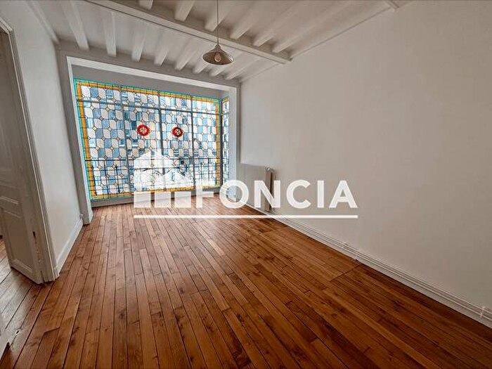 Appartement à louer - Cambronne-Garibaldi, Paris ème arrondissement - 3 pièces - 2 chambres