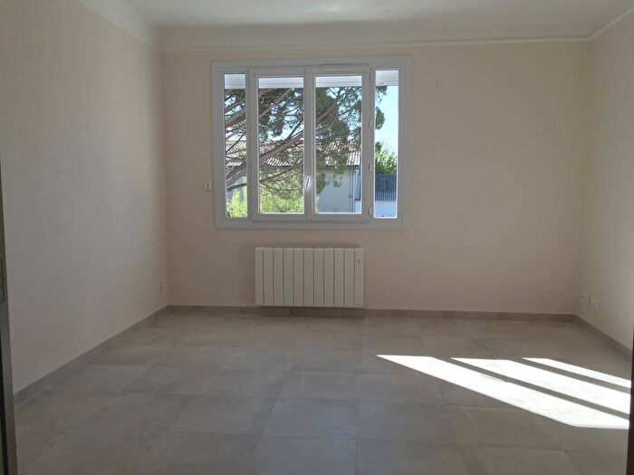 Appartement 4 pièces à louer - Mallemort