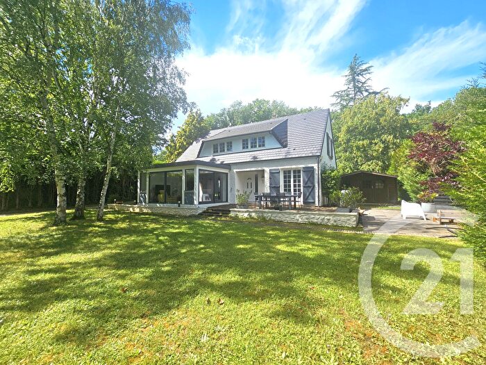 Maison 6 pièces à Saint-Maurice-Montcouronne, à vendre