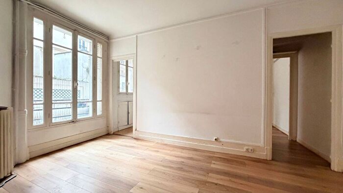 Appartement à louer - Danube-Porte des Lilas, Paris ème arrondissement - 2 pièces - 1 chambre