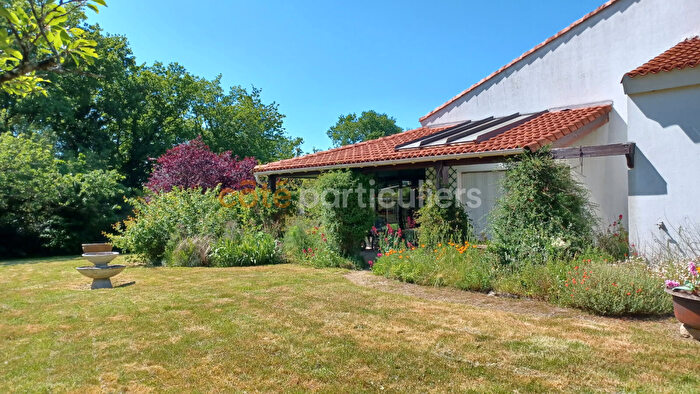 Maison à vendre - Mauléon - 8 pièces - 4 chambres