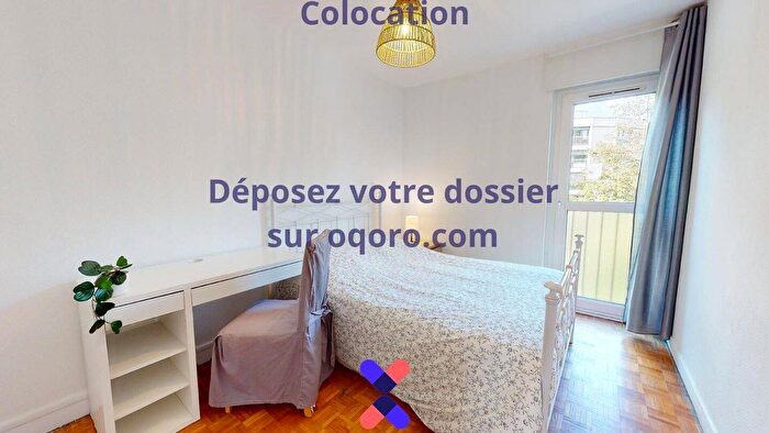 Appartement à louer - Centre, Écully - 6 pièces - 5 chambres