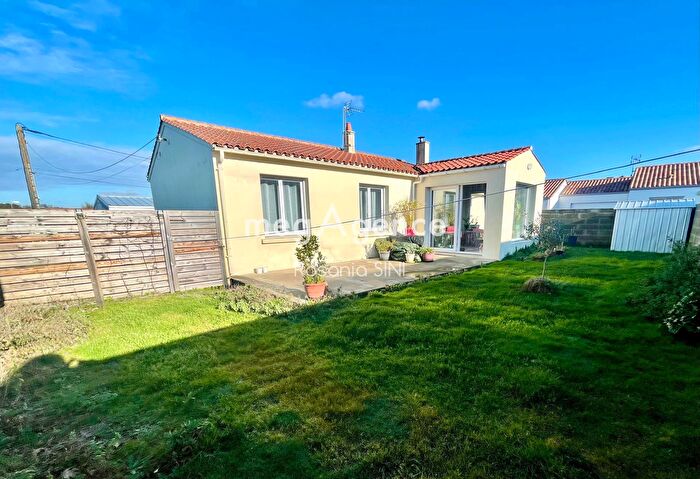 Maison à vendre - Talmont-Saint-Hilaire - 5 pièces - 3 chambres