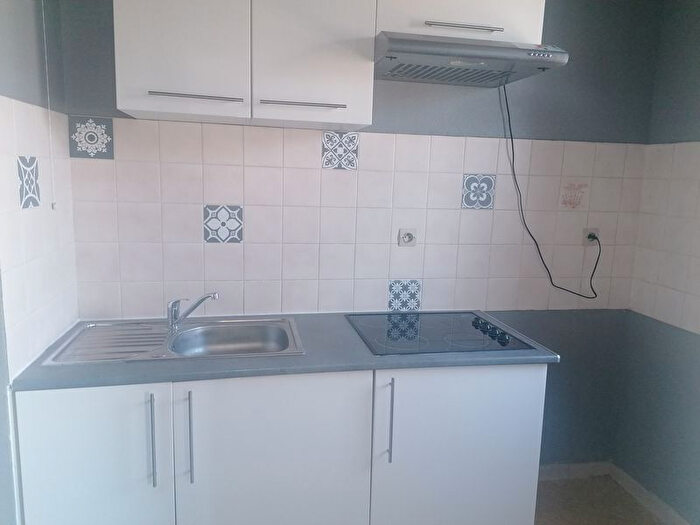 Appartement à louer - Perpignan, Moulin-à-Vent, Vertefeuille - 2 pièces - 1 chambre