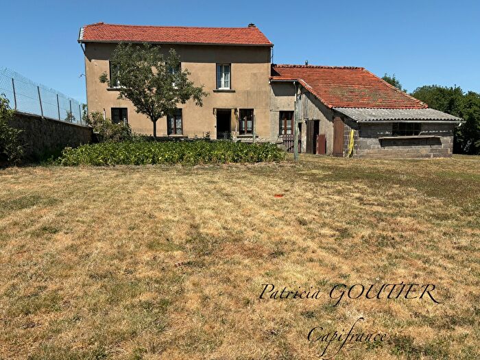 Maison 7 pièces à vendre à Saint-Jean-la-Vêtre
