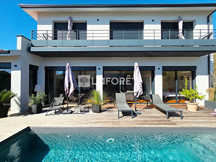 Maison 5 pièces à Mérignac, Arlac, à vendre