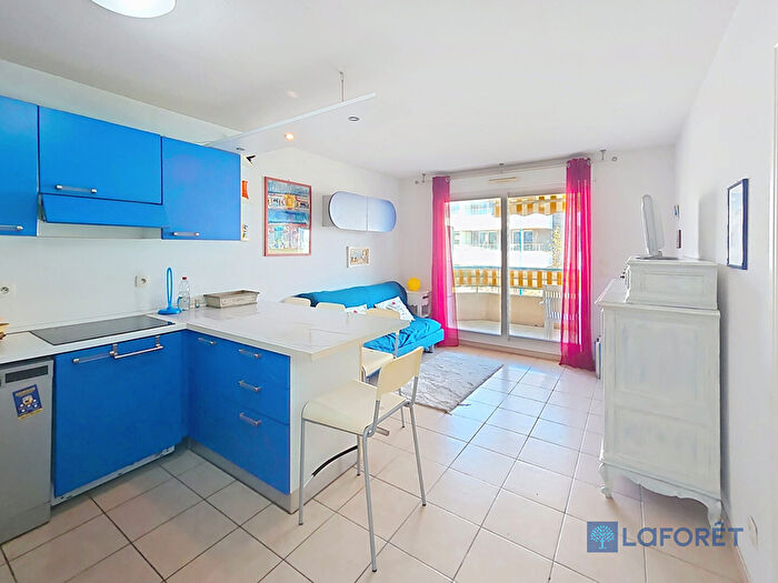 Appartement à vendre - Villeneuve-Loubet, Les Hauts de Vaugrenier, Les Maurettes, Vaugrenier - 2 pièces - 1 chambre