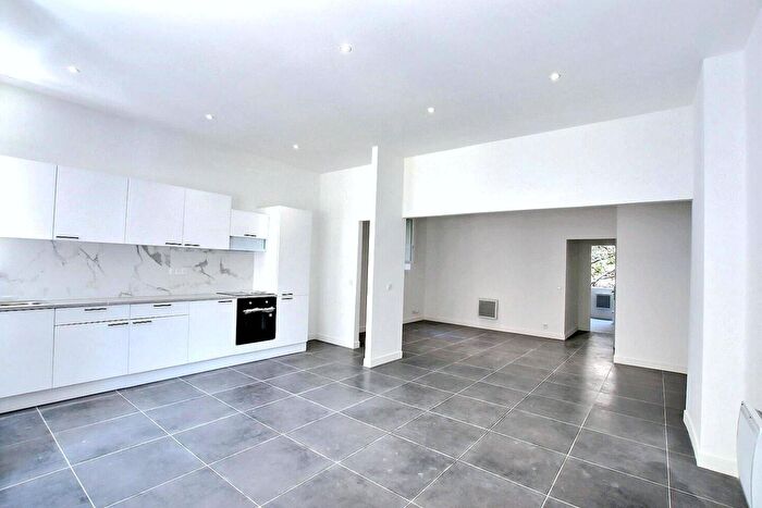 Appartement à louer - Le Camas, Marseille ème arrondissement - 3 pièces - 2 chambres