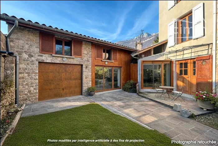 Maison à vendre - Le Touvet - 5 pièces - 4 chambres