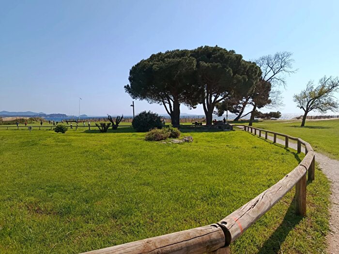 Appartement à vendre - La Londe-les-Maures, Les Bormettes, Pont Blanc, LArgentière - 1 pièce