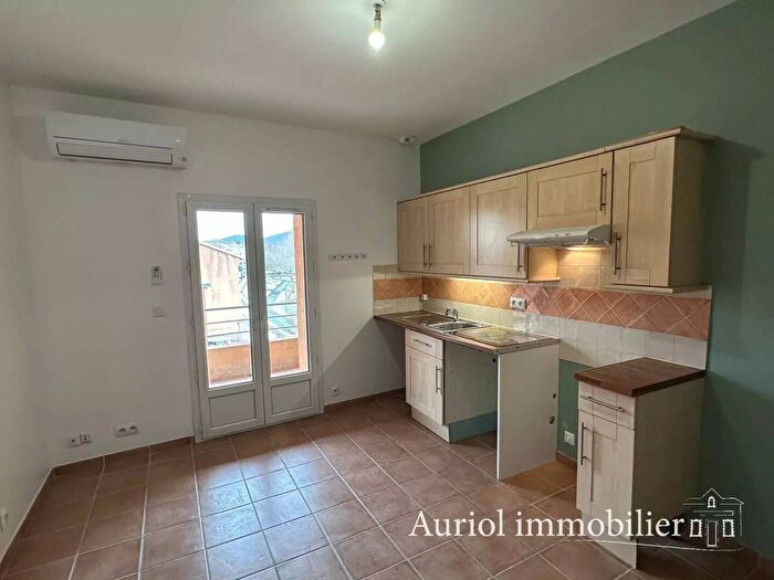 Appartement à louer - Auriol - 2 pièces - 1 chambre