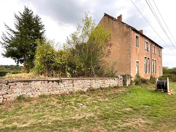 Maison à vendre - La Roche-en-Brenil - 5 pièces - 4 chambres