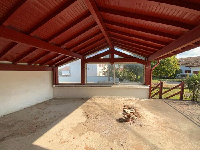 Maison à vendre - Ustaritz - 5 pièces - 4 chambres