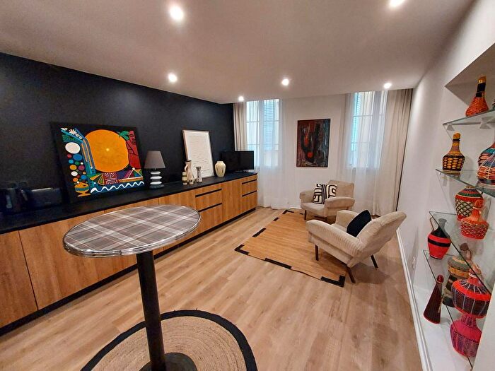 Appartement à vendre - Nice, Vieux Nice - 2 pièces - 1 chambre