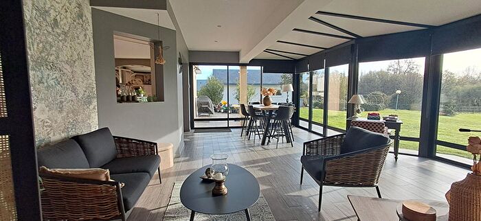 Maison à vendre - Le Buret - 8 pièces - 3 chambres