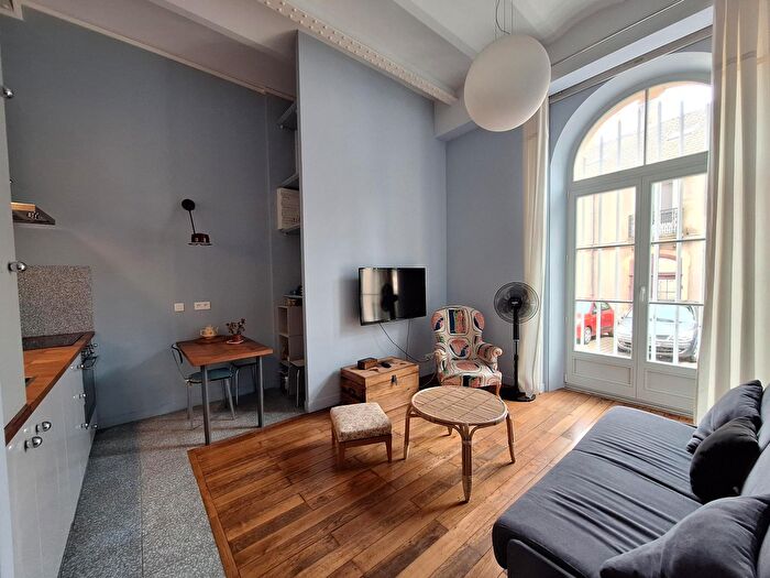 Appartement à louer - Dijon, Centre-ville - 2 pièces - 1 chambre