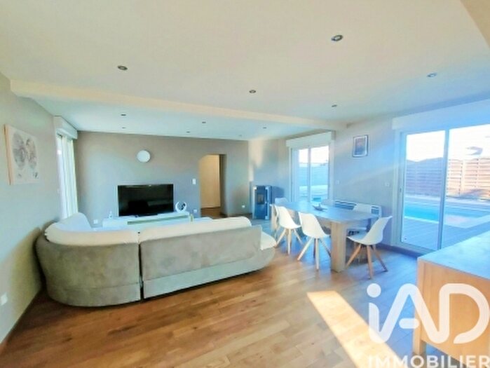 Maison à louer - Aureilhan - 9 pièces