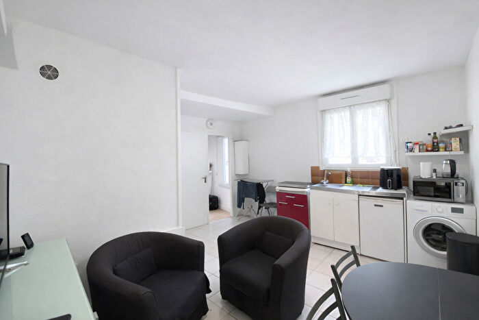 Appartement à vendre - Blois, Centre-ville - 2 pièces - 1 chambre