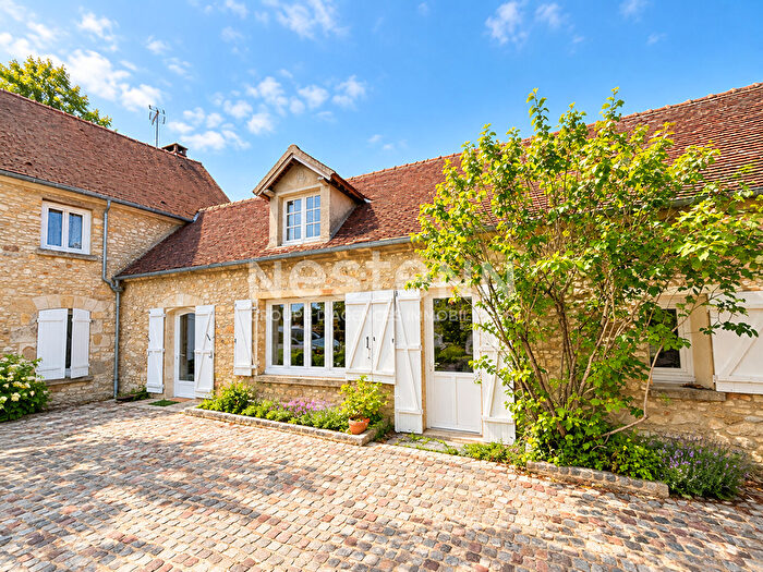 Chaumont-en-Vexin : Maison 6 pièces à vendre