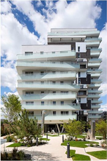 Appartement à vendre - Asnières-sur-Seine, Coubertin - 5 pièces - 4 chambres