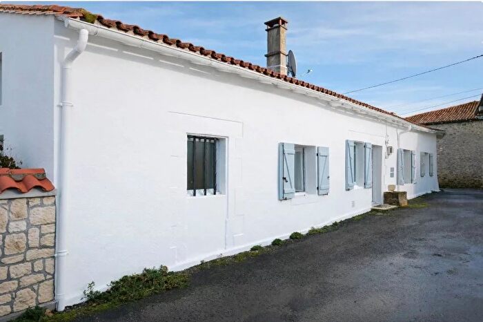 Maison à vendre - Suris - 5 pièces - 3 chambres