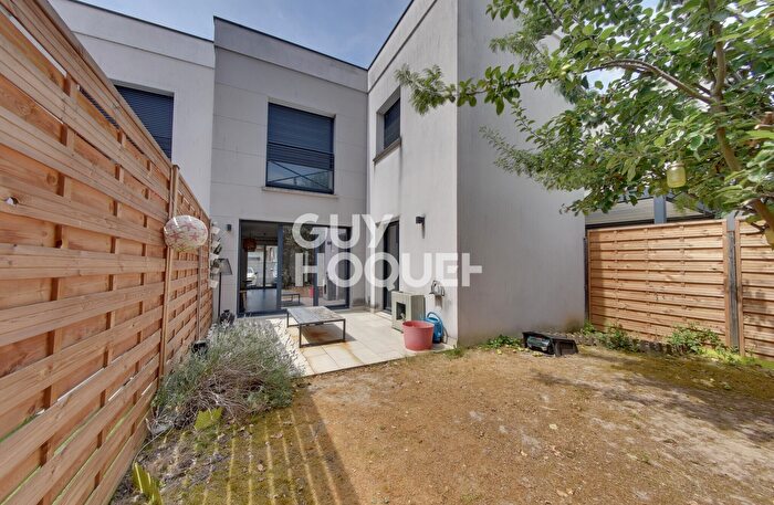 Maison 4 pièces à Champs-sur-Marne, Centre-ville, à vendre