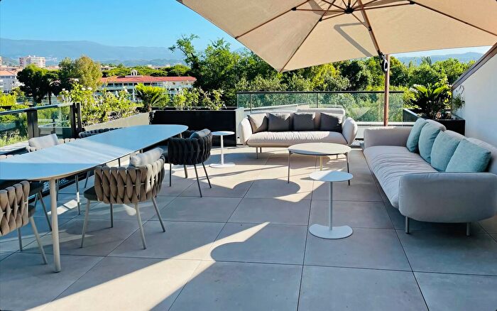 Appartement à vendre - Aix-en-Provence, Val Saint-André - 4 pièces - 3 chambres