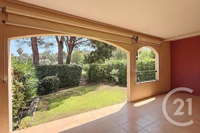 Appartement 3 pièces à vendre - Cavalaire-sur-Mer, Centre-ville