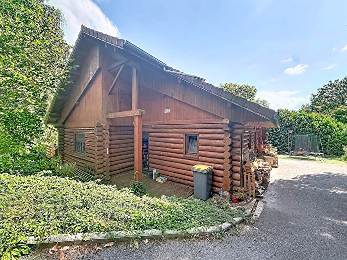 Maison 4 pièces à Pommiers-la-Placette, à vendre