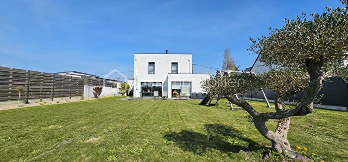 Maison à vendre - Noyalo - 5 pièces - 4 chambres