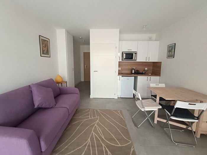 Appartement à louer - Centre Ville, Reims - 1 pièce