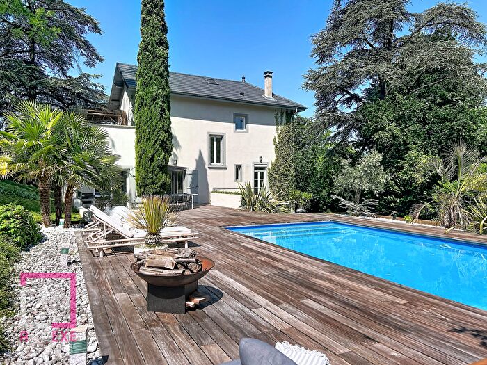 Fontaines-sur-Saône - Maison 6 pièces à vendre