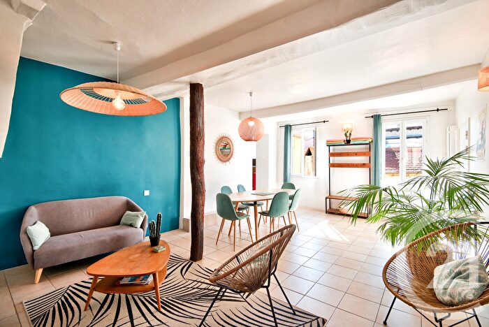 Appartement à vendre - Nice, Vieux Nice - 4 pièces - 3 chambres