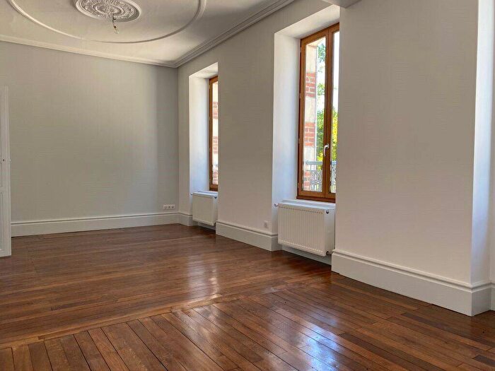 Maison à louer - Centre, Saran - 5 pièces - 4 chambres