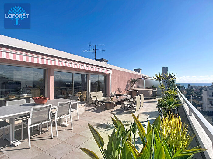 Appartement à vendre - Cagnes-sur-Mer, Le Cros de Cagnes, Les Vespins - 5 pièces - 3 chambres