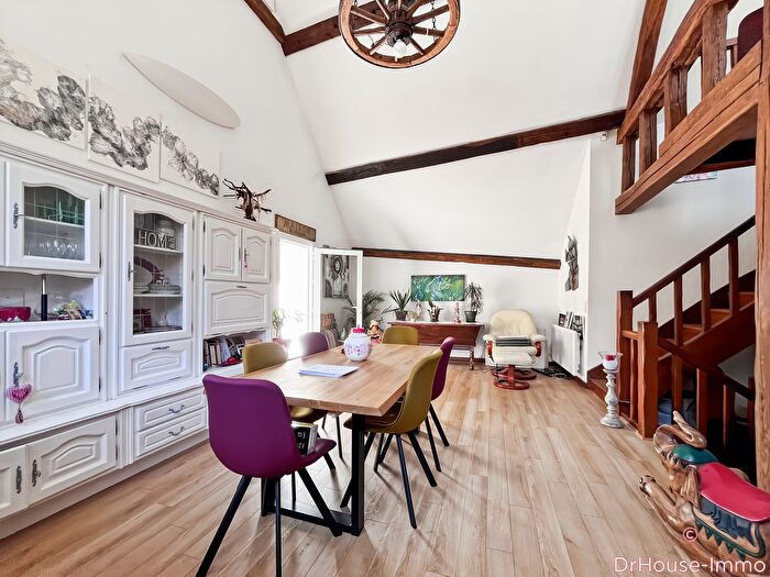 Bar-sur-Seine : Maison 12 pièces à vendre