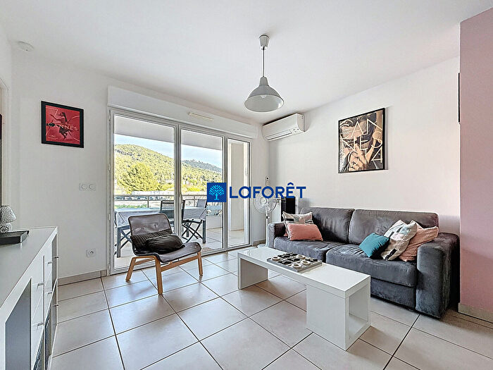 Appartement à vendre - Carqueiranne - 2 pièces - 1 chambre