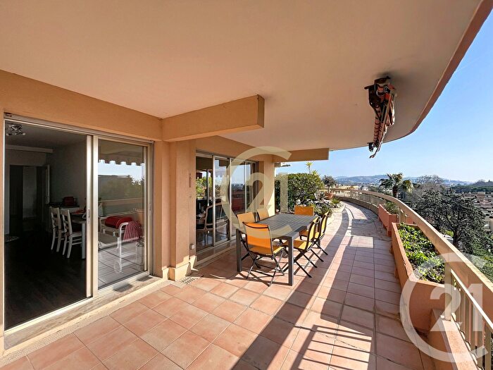 Appartement à vendre - Mandelieu-la-Napoule, Capitou - 4 pièces - 3 chambres