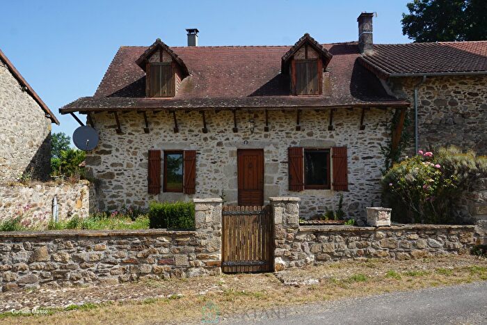 Saint-Saud-Lacoussière - Maison 5 pièces à vendre