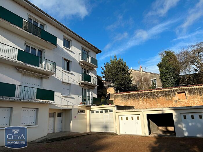 Appartement à vendre - Poitiers, Centre-ville - 2 pièces - 1 chambre