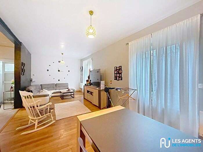 Maison à vendre - Fleury-les-Aubrais, Gare, Bannier, Bustière, Dessaux - 3 pièces - 5 chambres