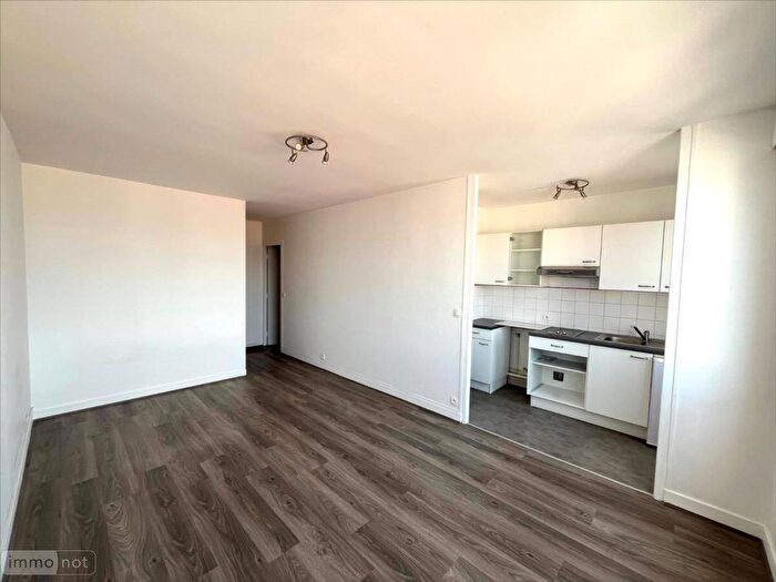Centre Ville, Reims : Appartement 1 pièce à louer
